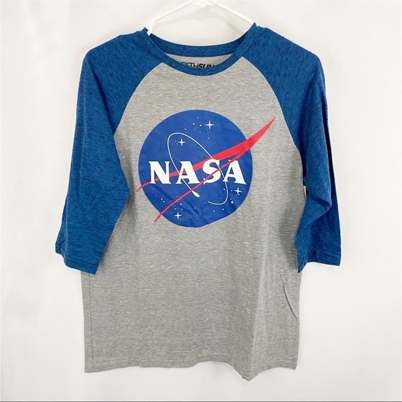 Fifth Sun | Shirts | 32 Fifth Sun Nasa Short Sleeve Graphic Tshirt Gray ...